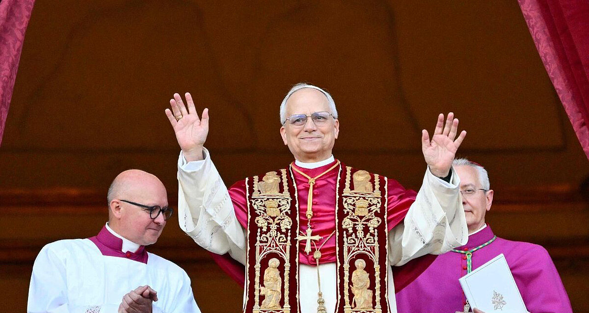 Weißer Rauch: Neuer Papst im vierten Wahlgang gewählt - Der SONNTAG